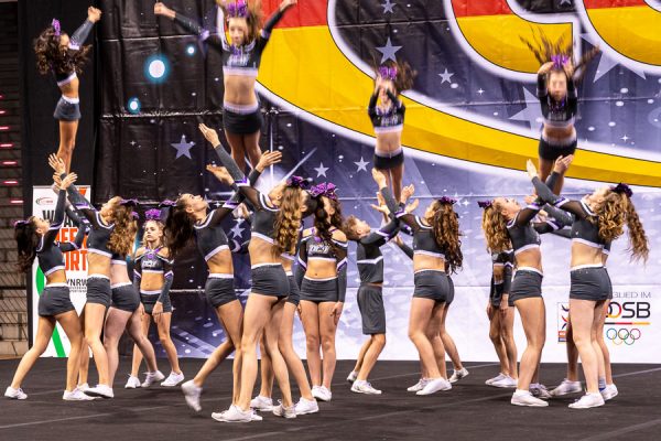 GL stellt zwei Regionalmeister im Cheerleading - Bürgerportal Bergisch ...