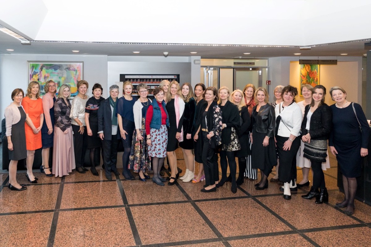 Bergische Löwinnen gründen ersten Lions Club für Frauen in Rhein-Berg ...