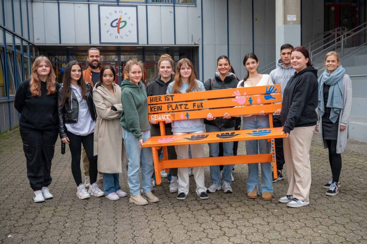 Schulen setzen kreative Zeichen gegen Gewalt an Frauen - Bürgerportal Bergisch Gladbach