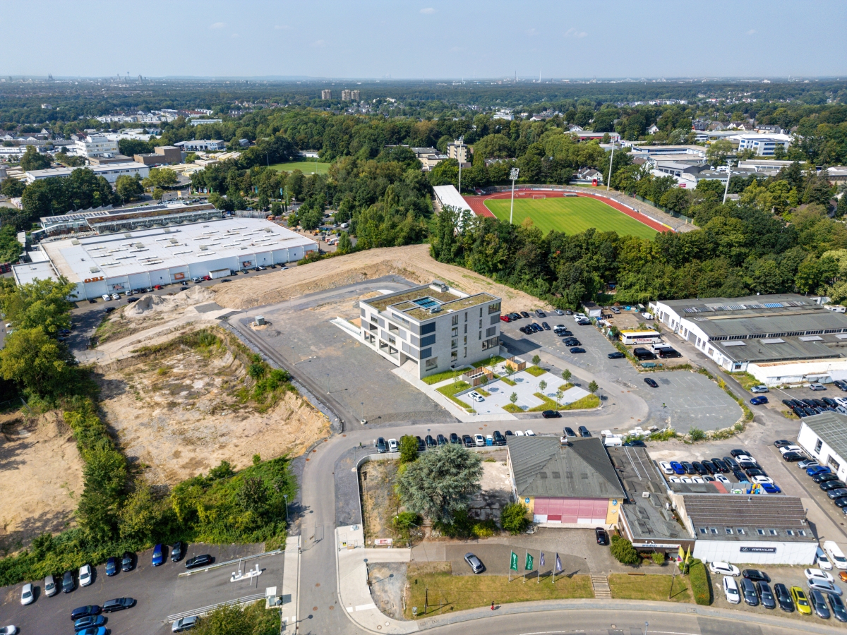 Isotec feiert Campus als Leuchtturm für Arbeitsumfeld und Handwerk ...